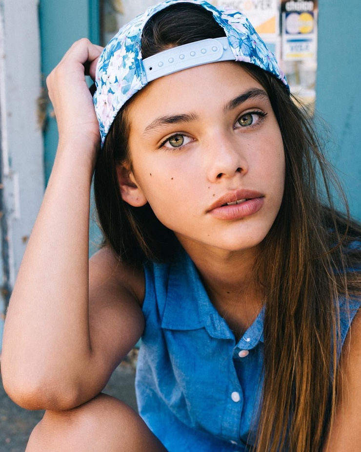 Laneya Grace picture