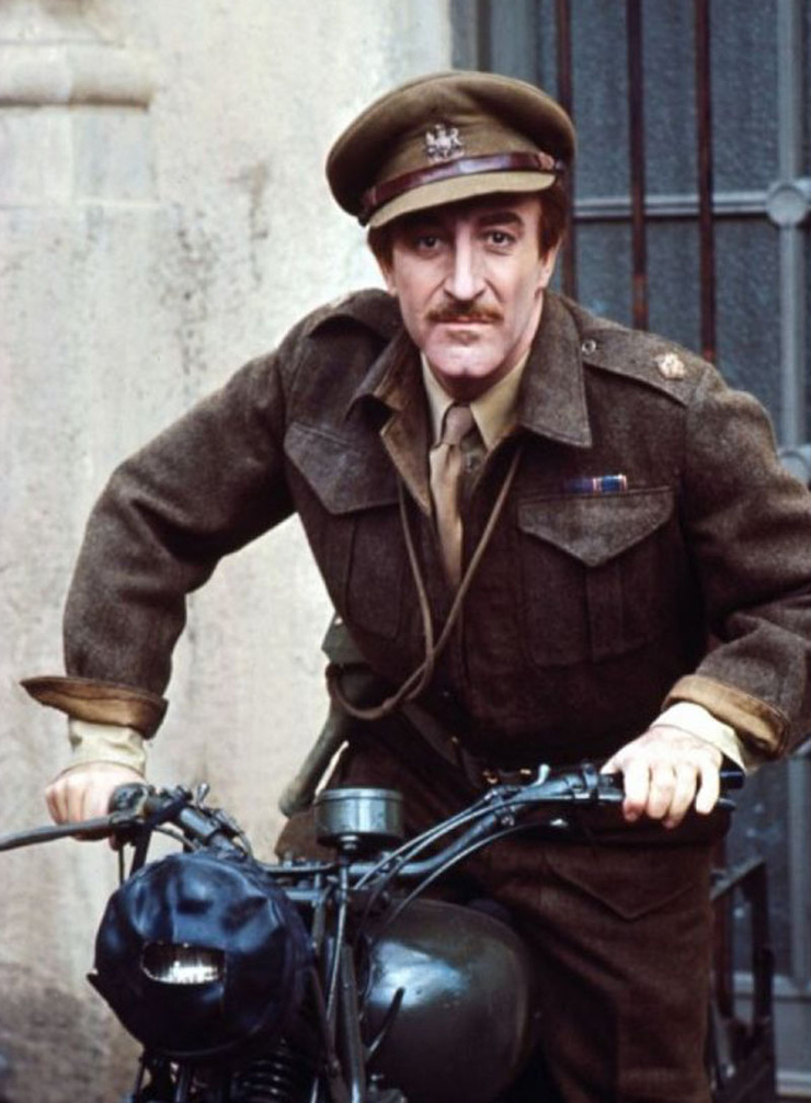 Picture of Undercovers Hero