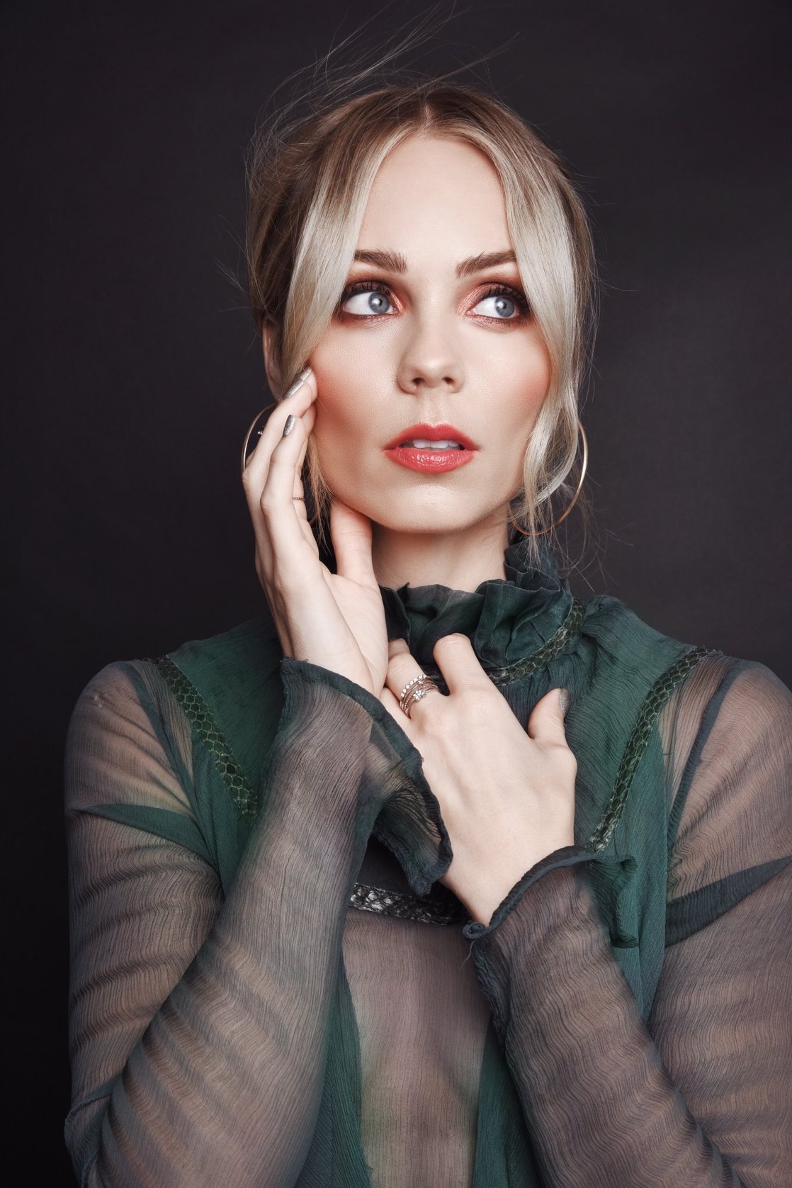Picture of Laura Vandervoort