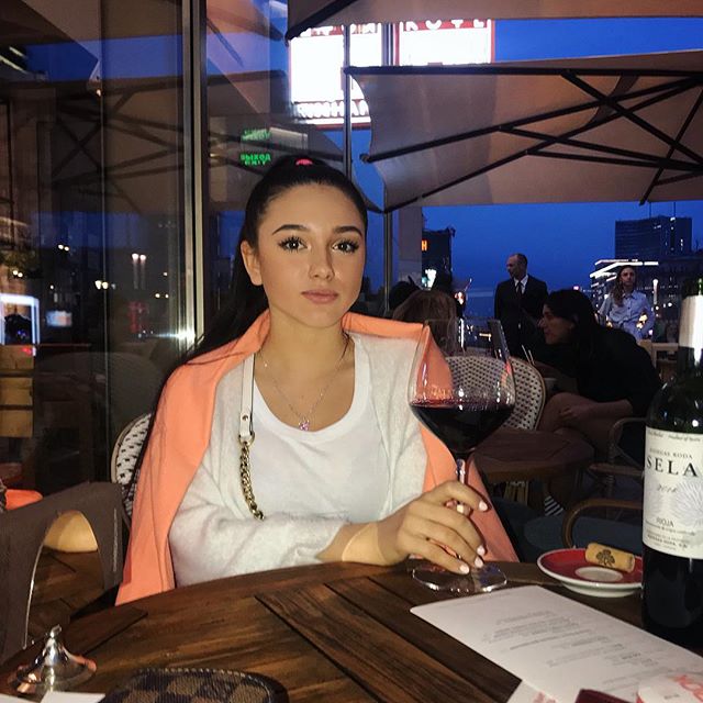 Image of Elleonora Ladychenko