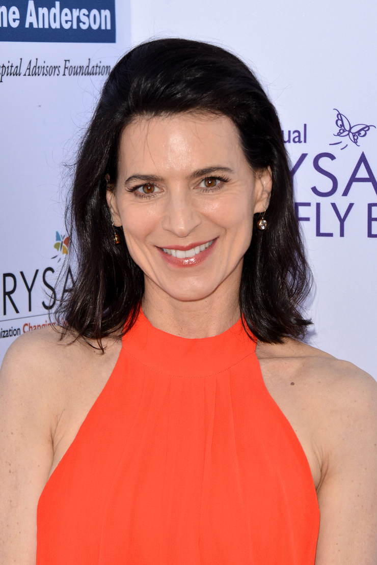 Picture of Perrey Reeves