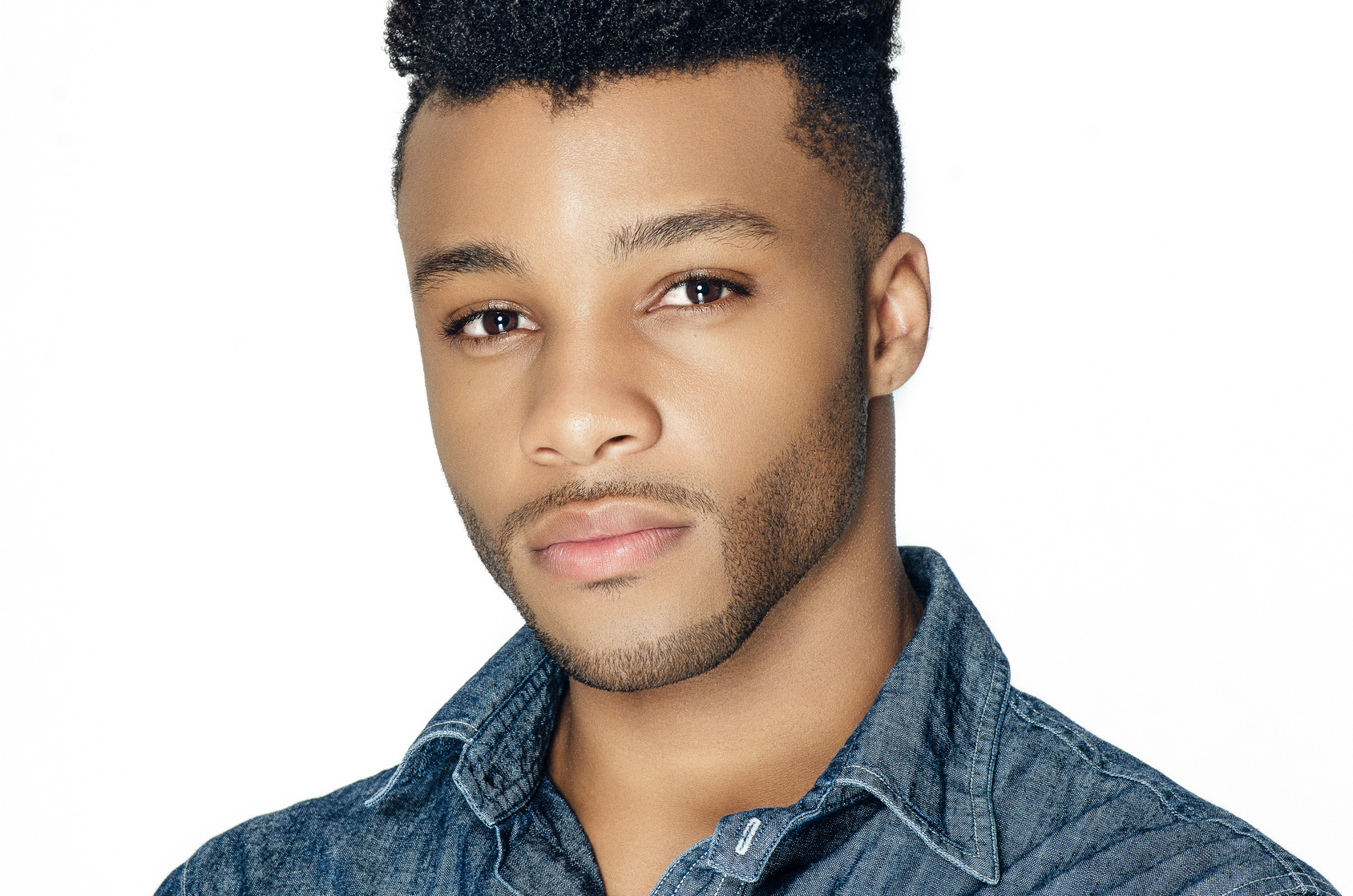 Dyllon Burnside image