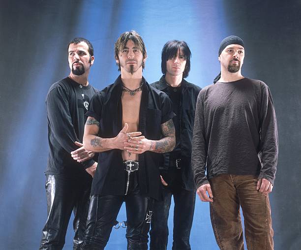 740full-godsmack.jpg