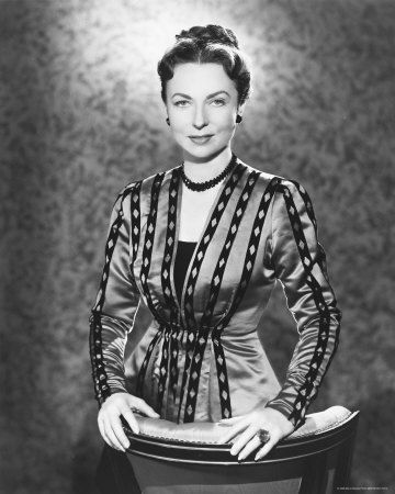 Agnes Moorehead picture