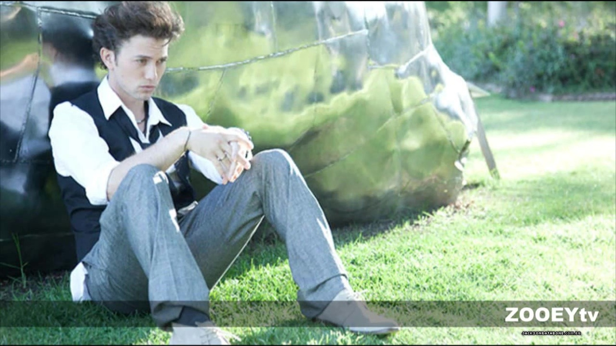 Image of Jackson Rathbone