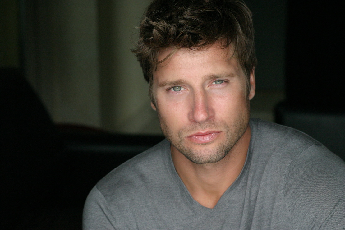 Picture of Damon Runyan