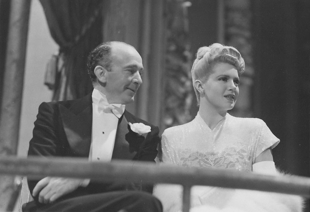 Lana Turner, Walter Brennan