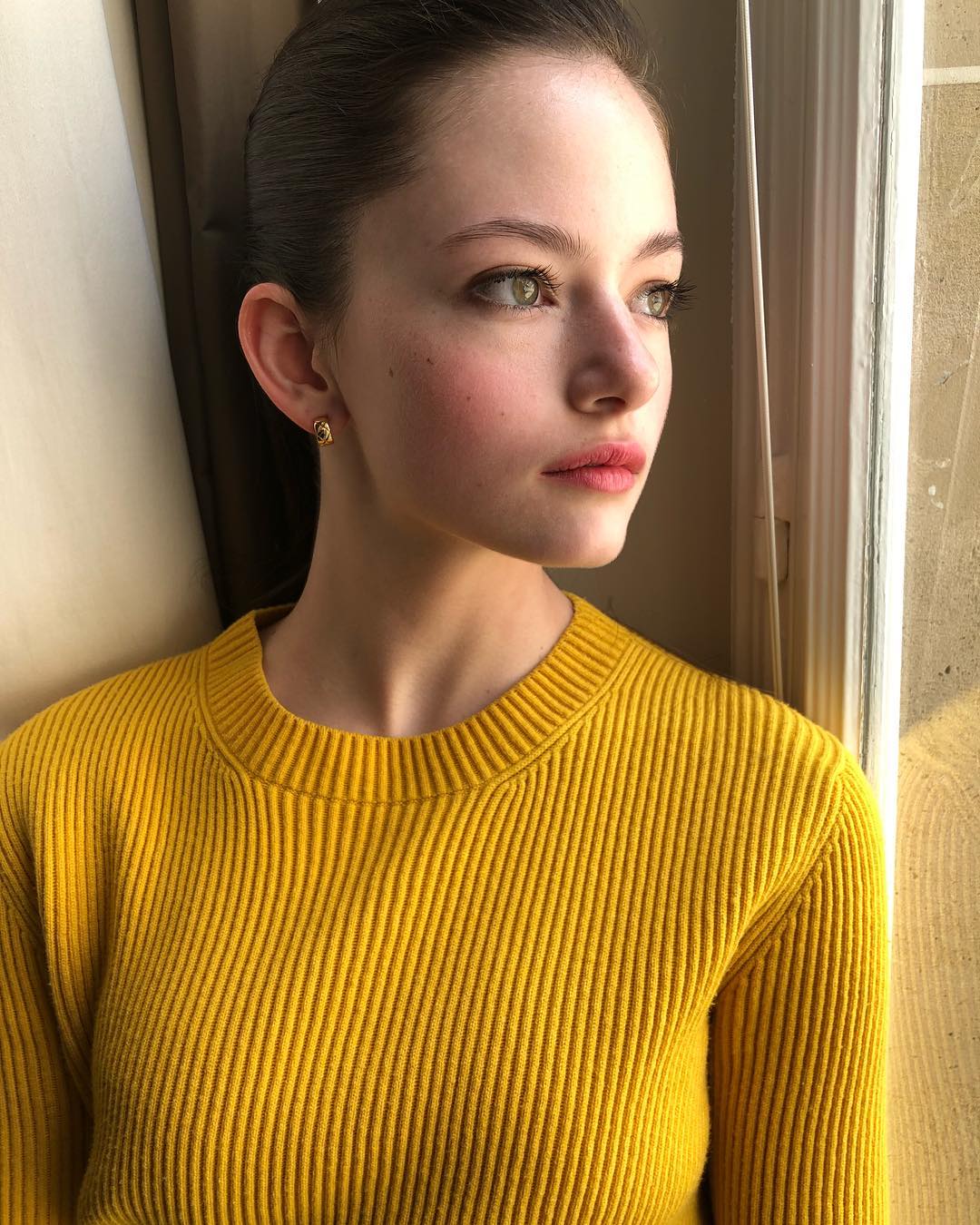 Mackenzie Foy picture