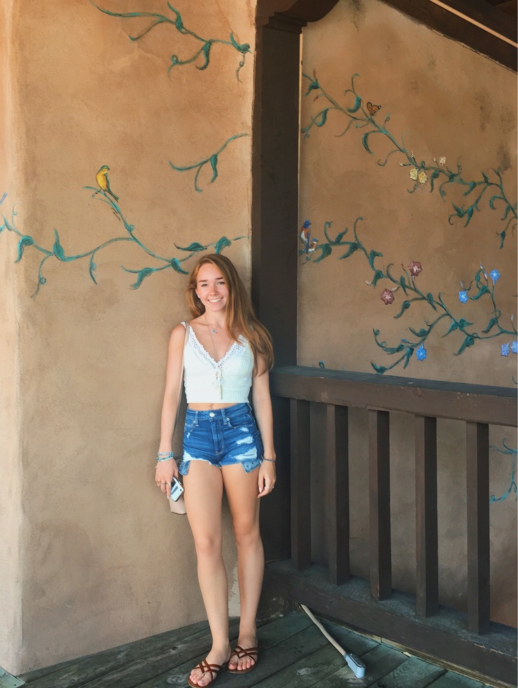 Picture of Holly Taylor