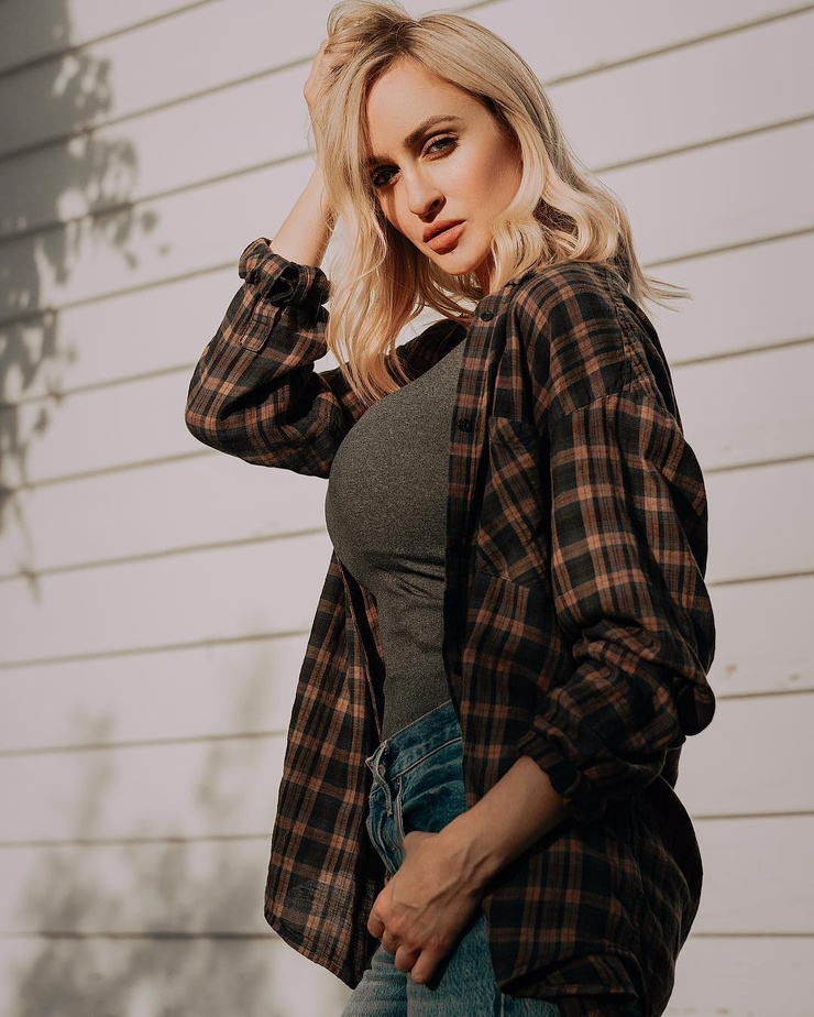 Picture of Alyssa Barbara