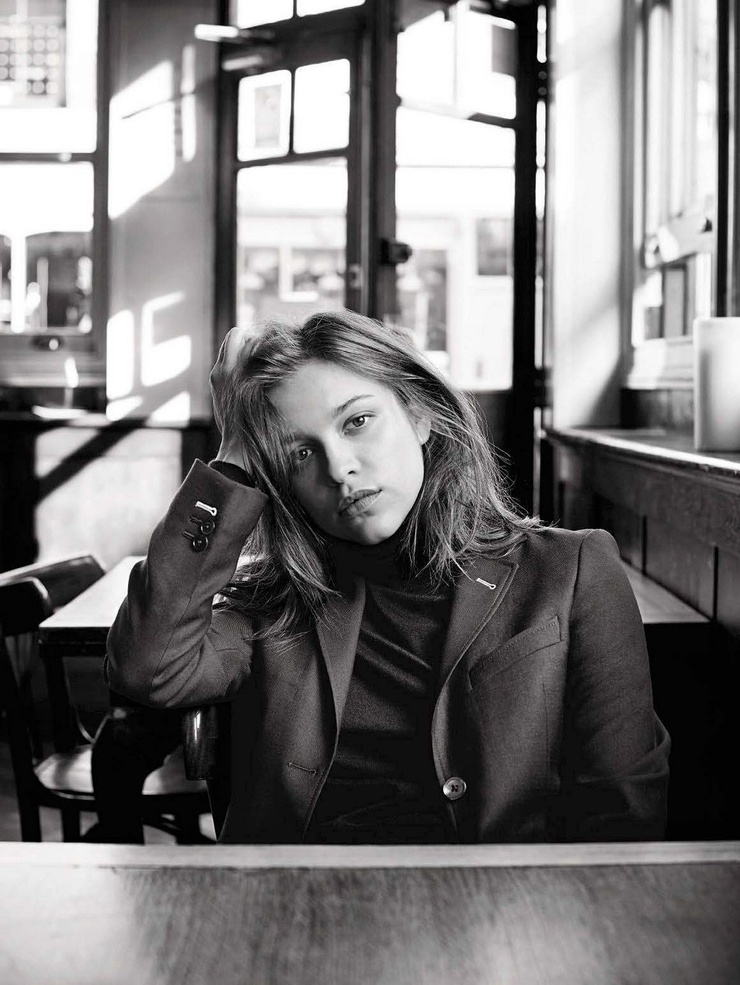 Picture of Sophie Cookson