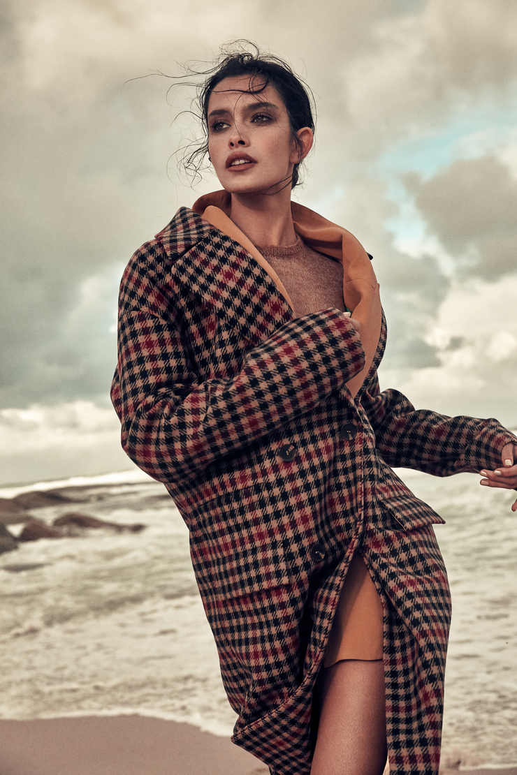 Picture of Zoe Barnard