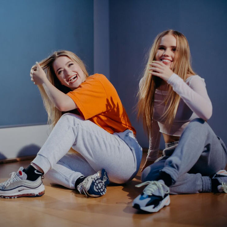 Picture of Lexee Smith