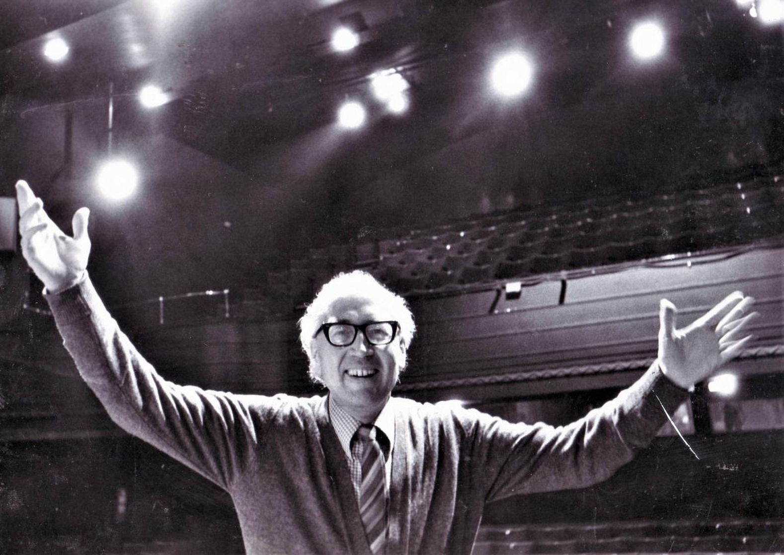 Bernard Hepton picture