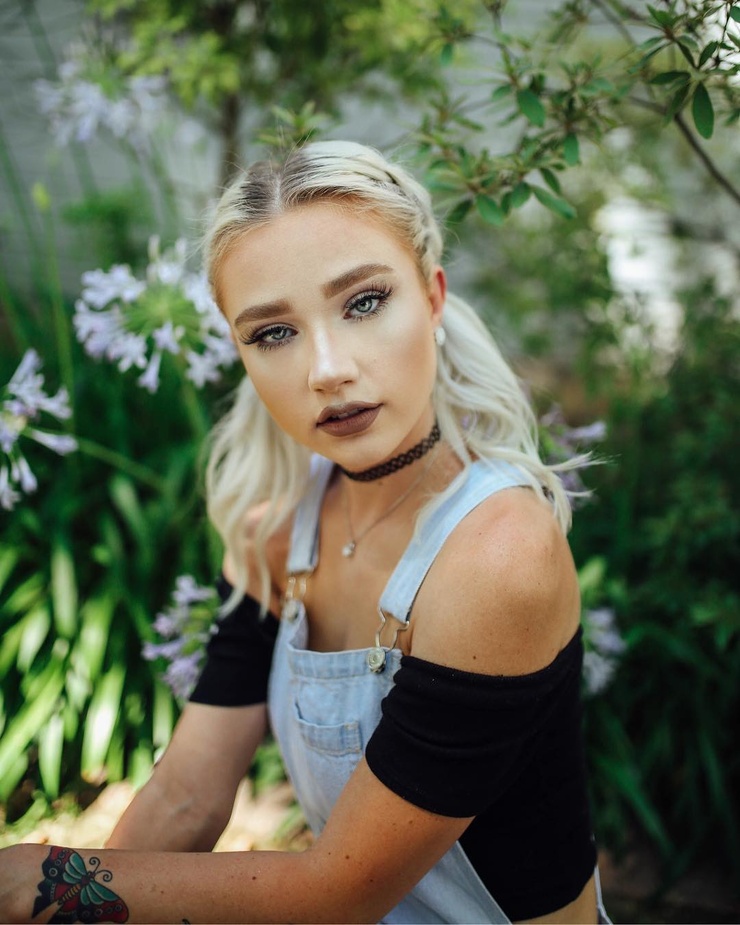 Picture of April Jayne