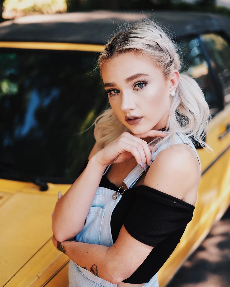 Picture of April Jayne