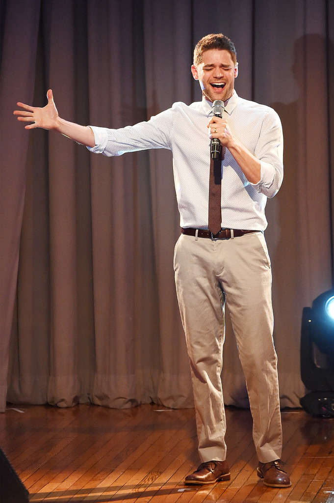 Picture of Jeremy Jordan