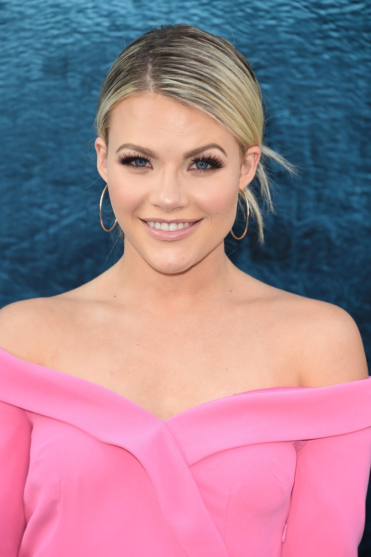 Witney Carson picture