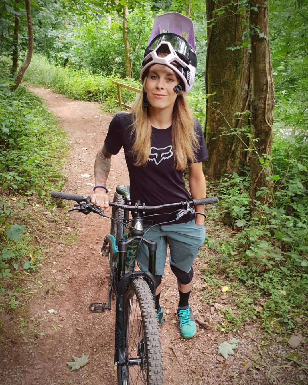 Juliet Elliott image