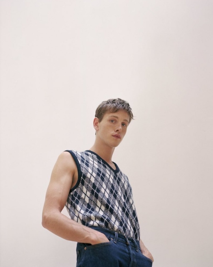Harris Dickinson image