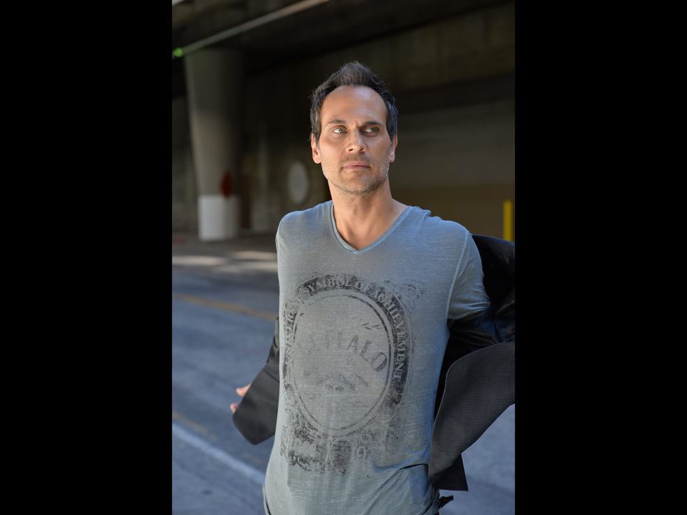 Picture of Todd Stashwick