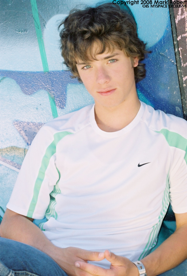 Picture of Jeremy Sumpter