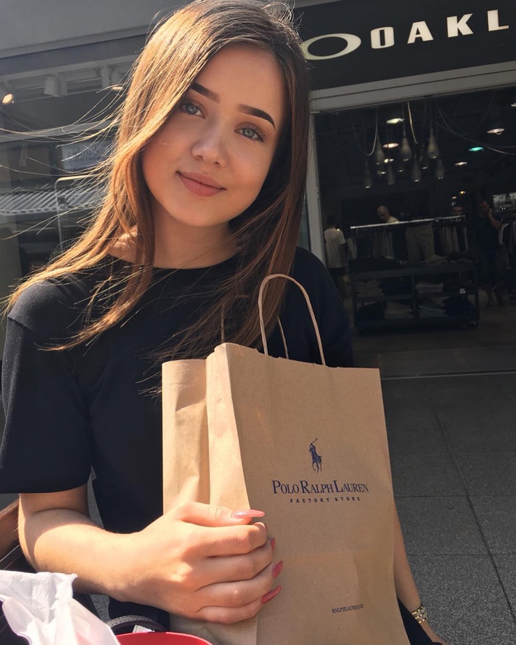 Picture of Leonie Hansen