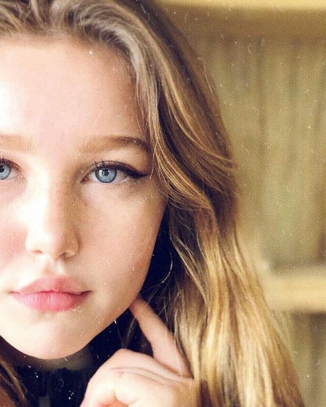 Picture of Ella Anderson