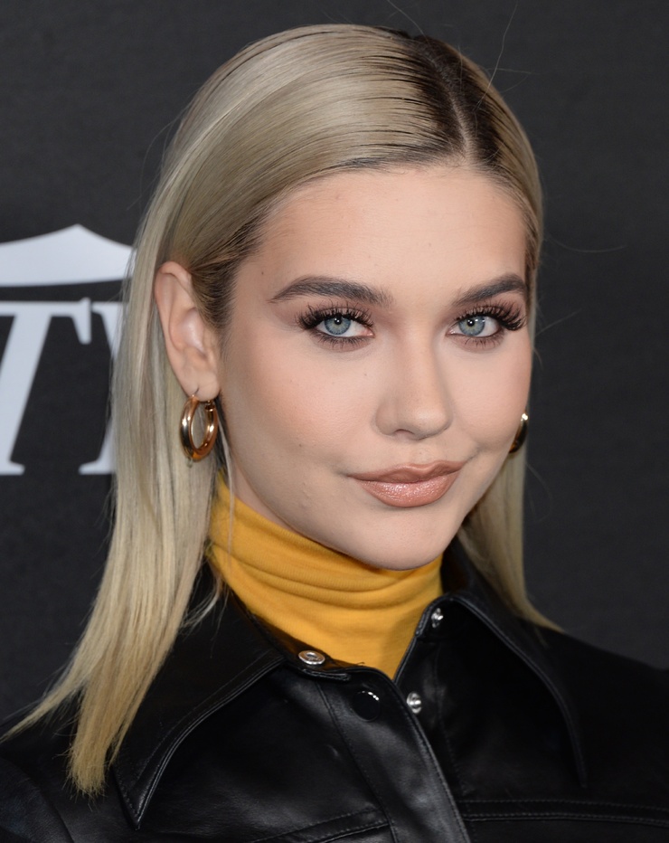 Picture of amanda steele