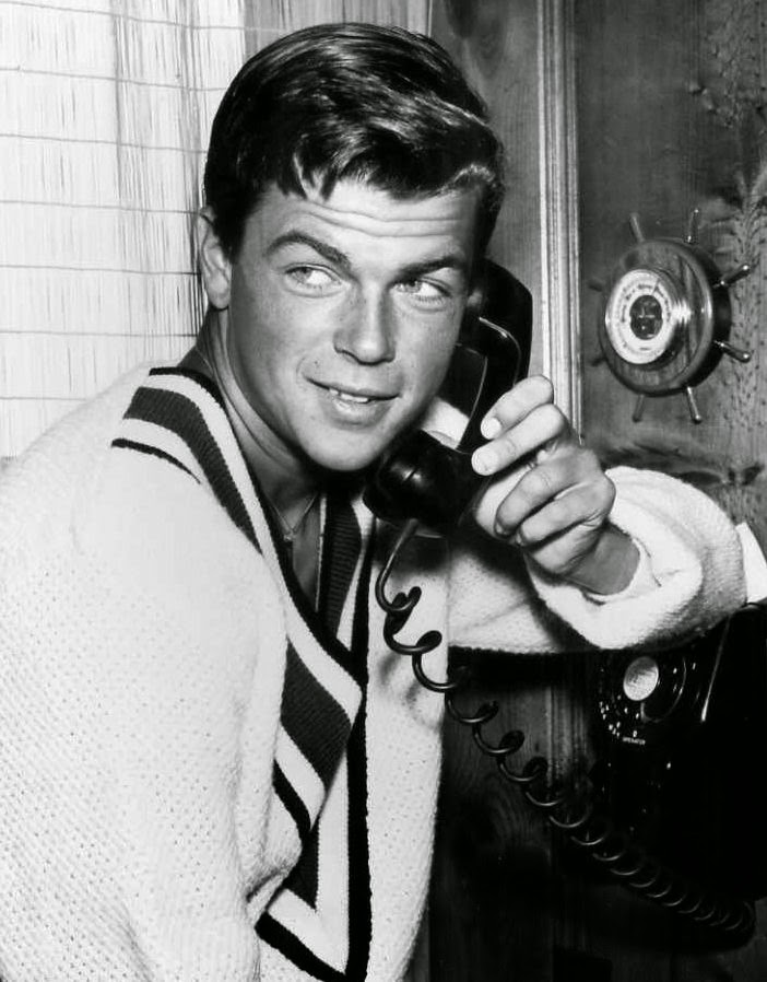 Picture of Robert Logan