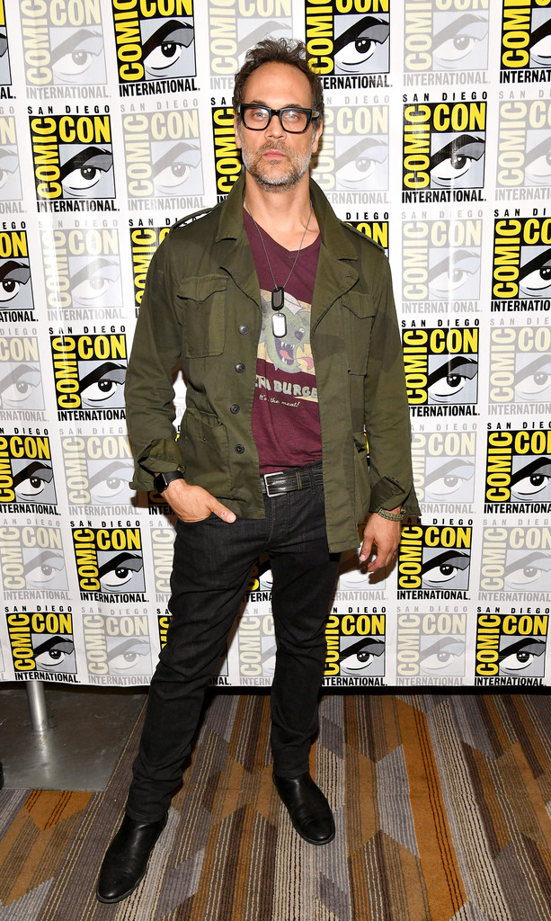 Todd Stashwick picture