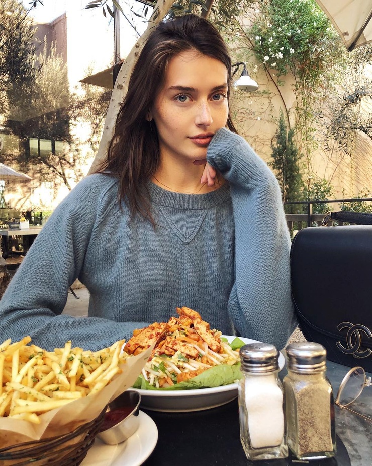Picture of Jessica Clements