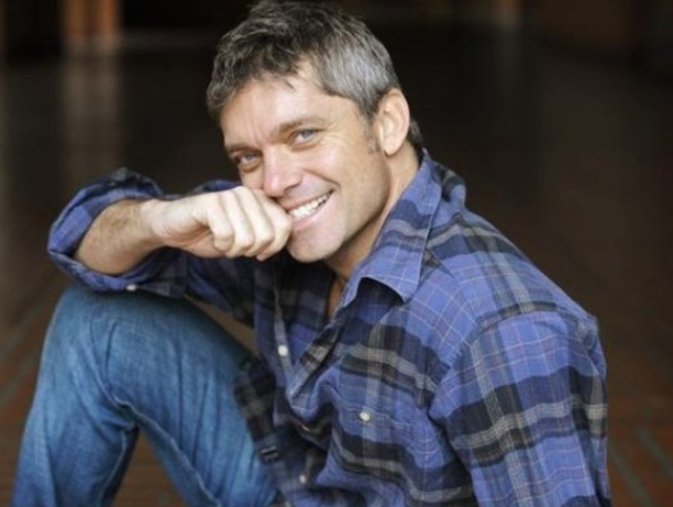 Picture of Gil Darnell