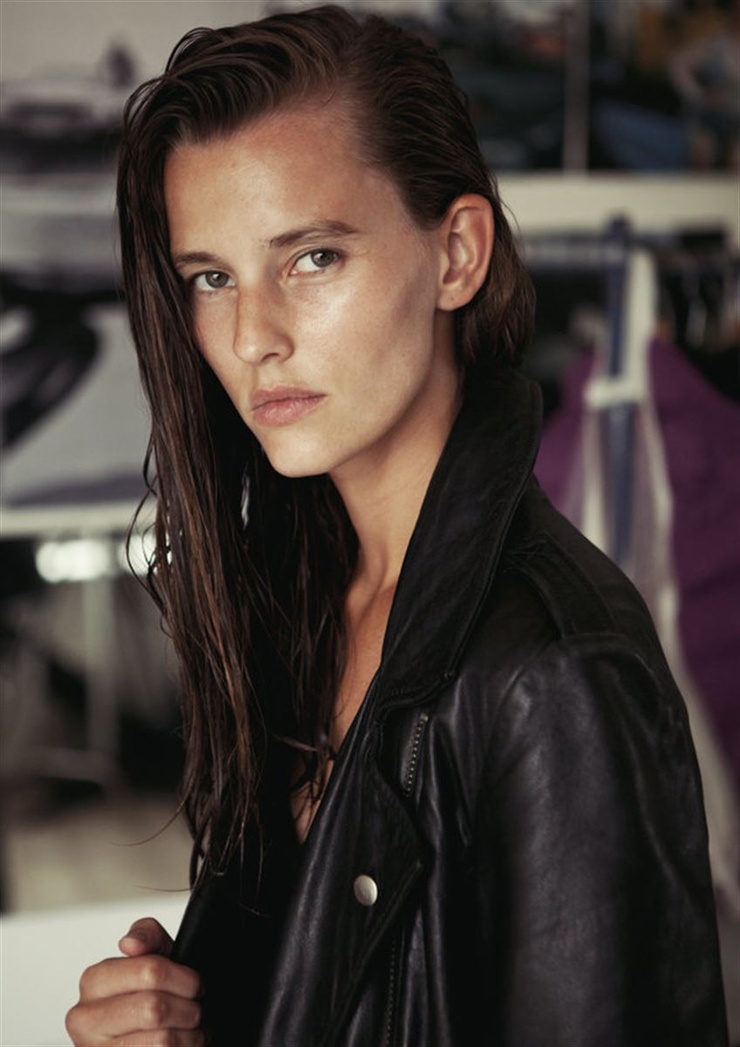 Picture of Caroline Davis (model)