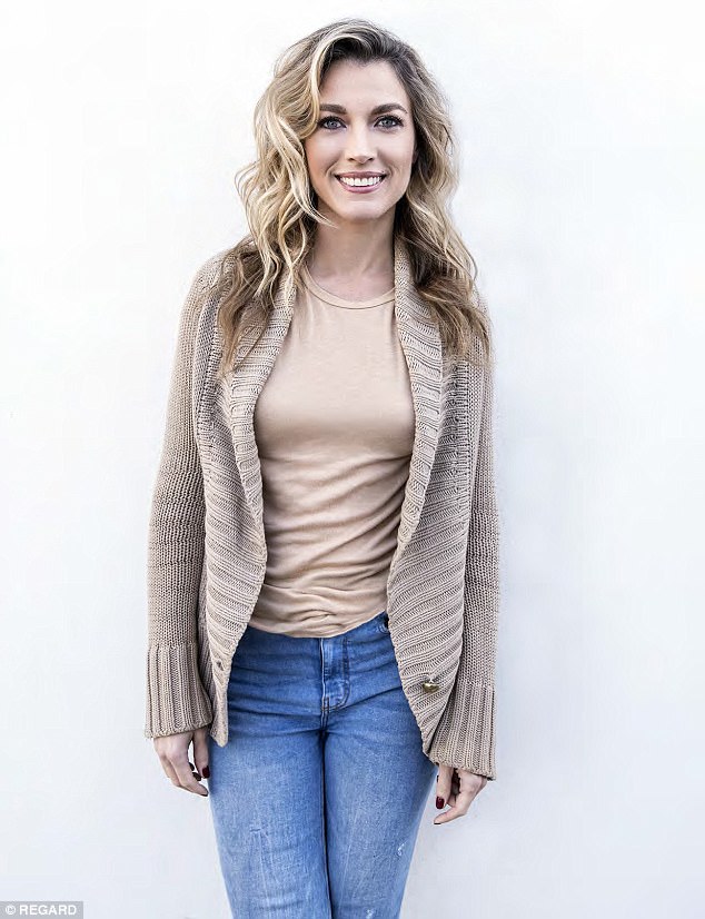 Picture of Natalie Zea