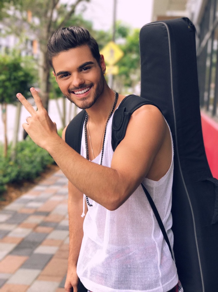 Picture of Abraham Mateo