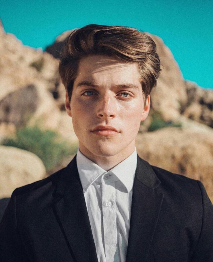 Picture of Froy Gutierrez