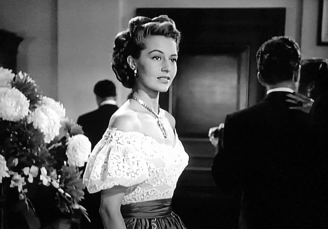 Picture of East Side, West Side (1949)