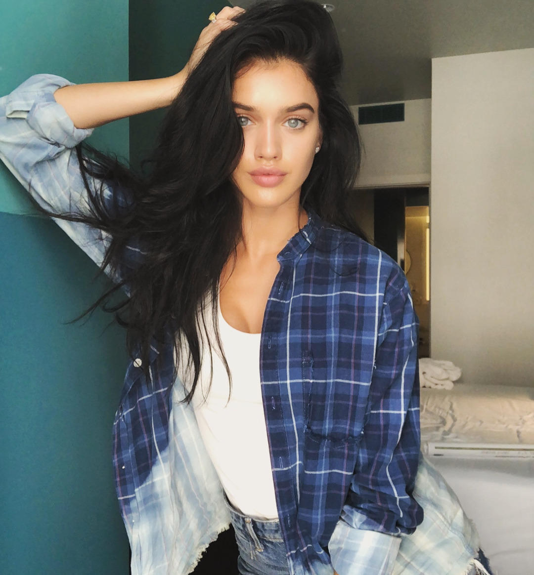 Post two Beautiful women from your own ethnic group/country