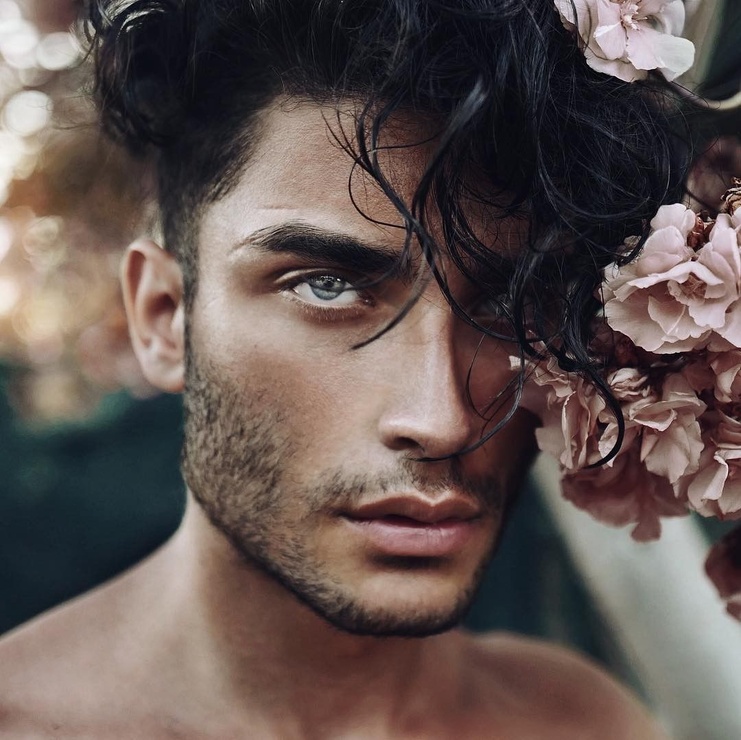 Picture of Toni Mahfud