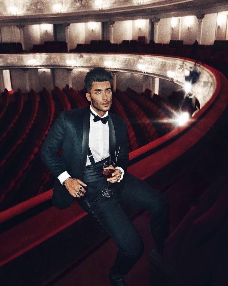 Picture of Toni Mahfud