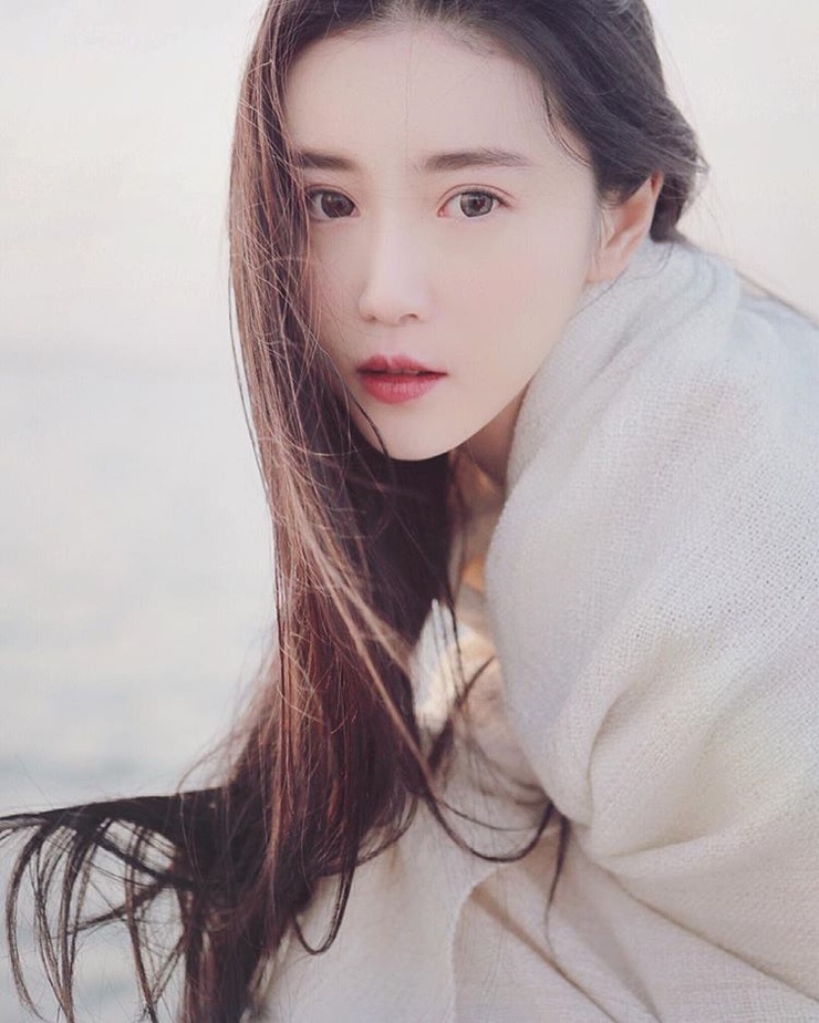 Zhang Xinyuan picture