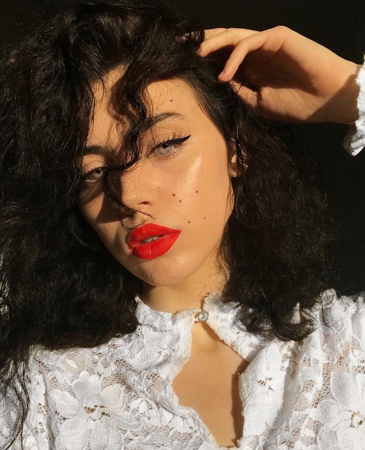 Picture of Mina Bell