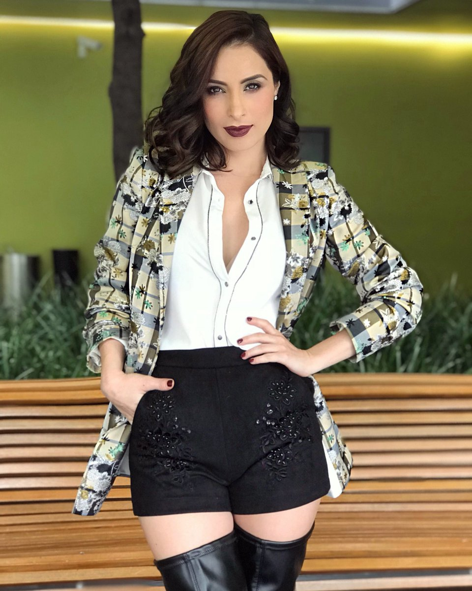 Cynthia Rodríguez picture