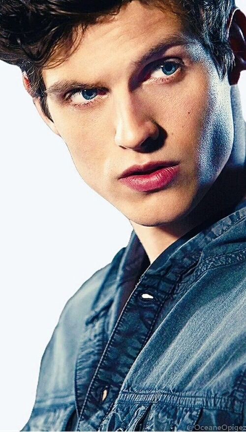Image of Daniel Sharman