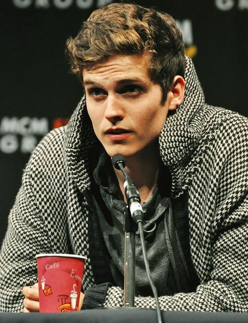 Picture of Daniel Sharman