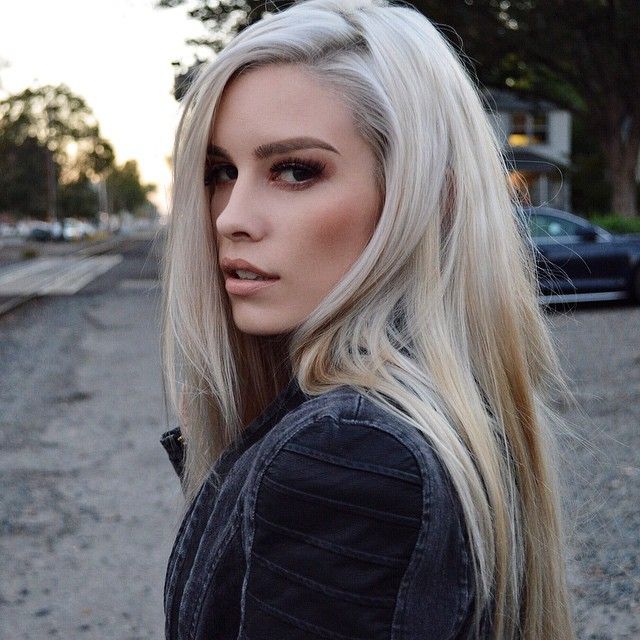 Image of Lauren Calaway