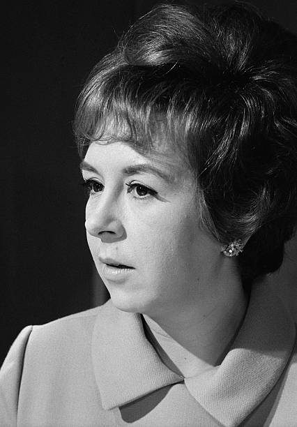 Doris Roberts