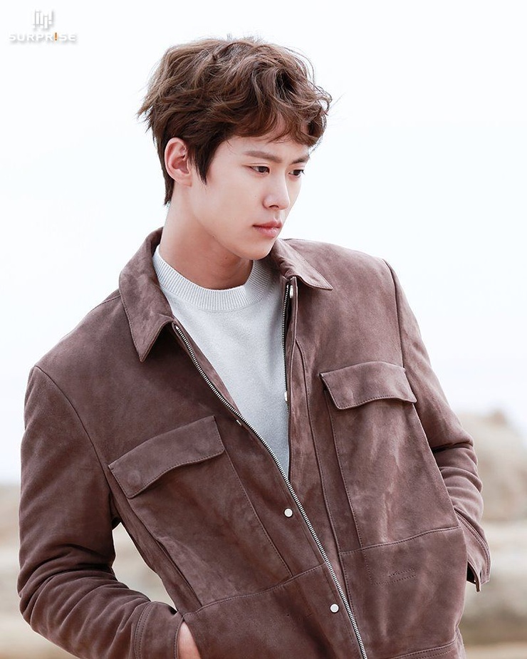 Gong Myung picture