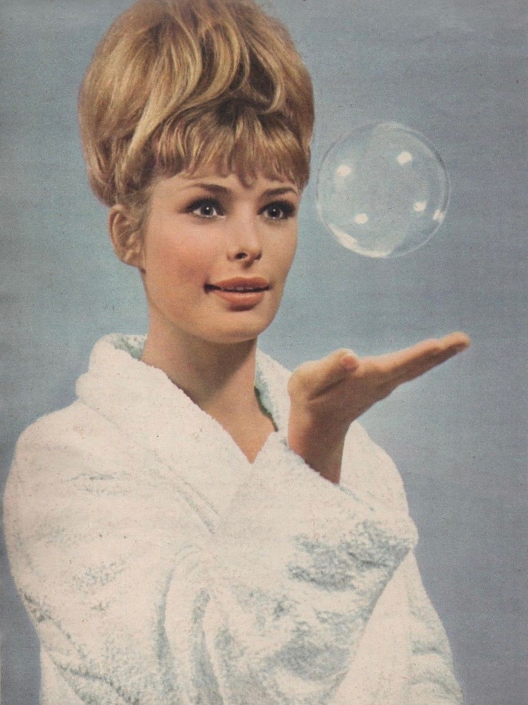 Picture of Vivi Bach